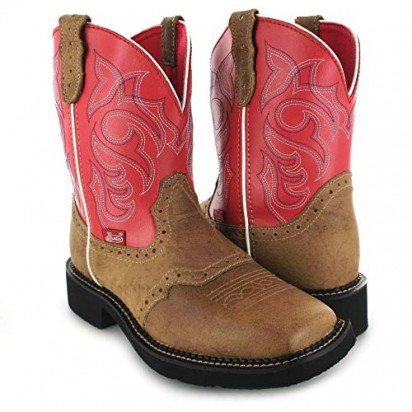 Des santiags femme au look country